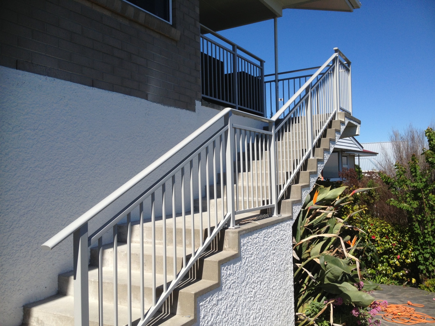 Canterbury Balustrade Aluminium Framed Windsor Top fixed - Stair ...
