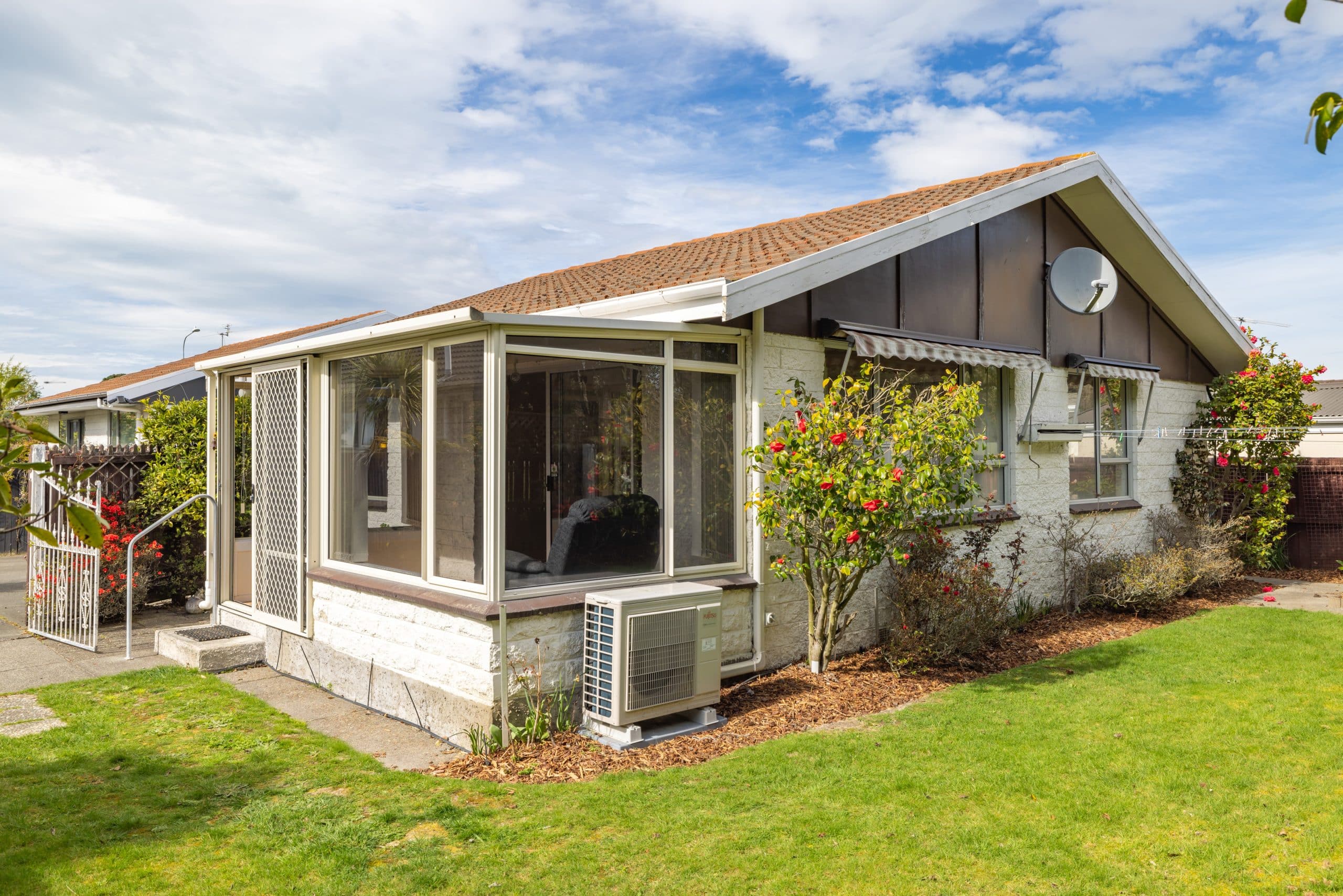 2/45 Valecrest Avenue, Parklands - Shaun + Liam | Bayleys Real Estate